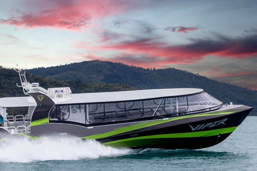 Viper | Outer Barrier Reef, Hill Inlet Lookout & Whitehaven Beach ...