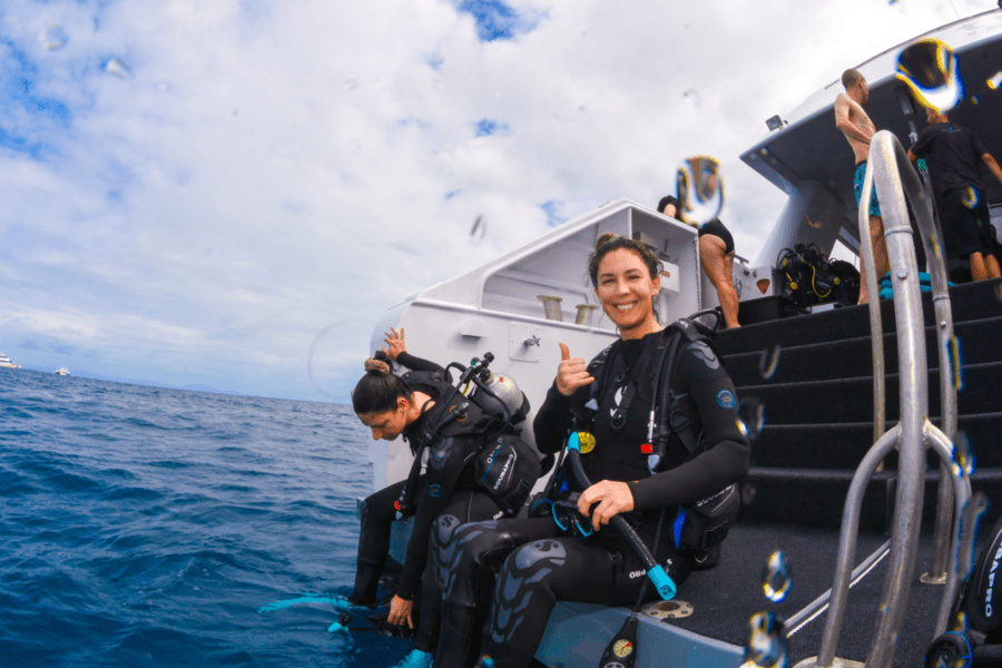 Half Day Snorkel and Dive Tour | Tusa Reef Tours - Cairns-Tours