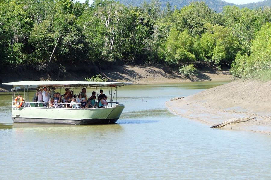 Whitsunday Crocodile Safari - Sailing Whitsundays